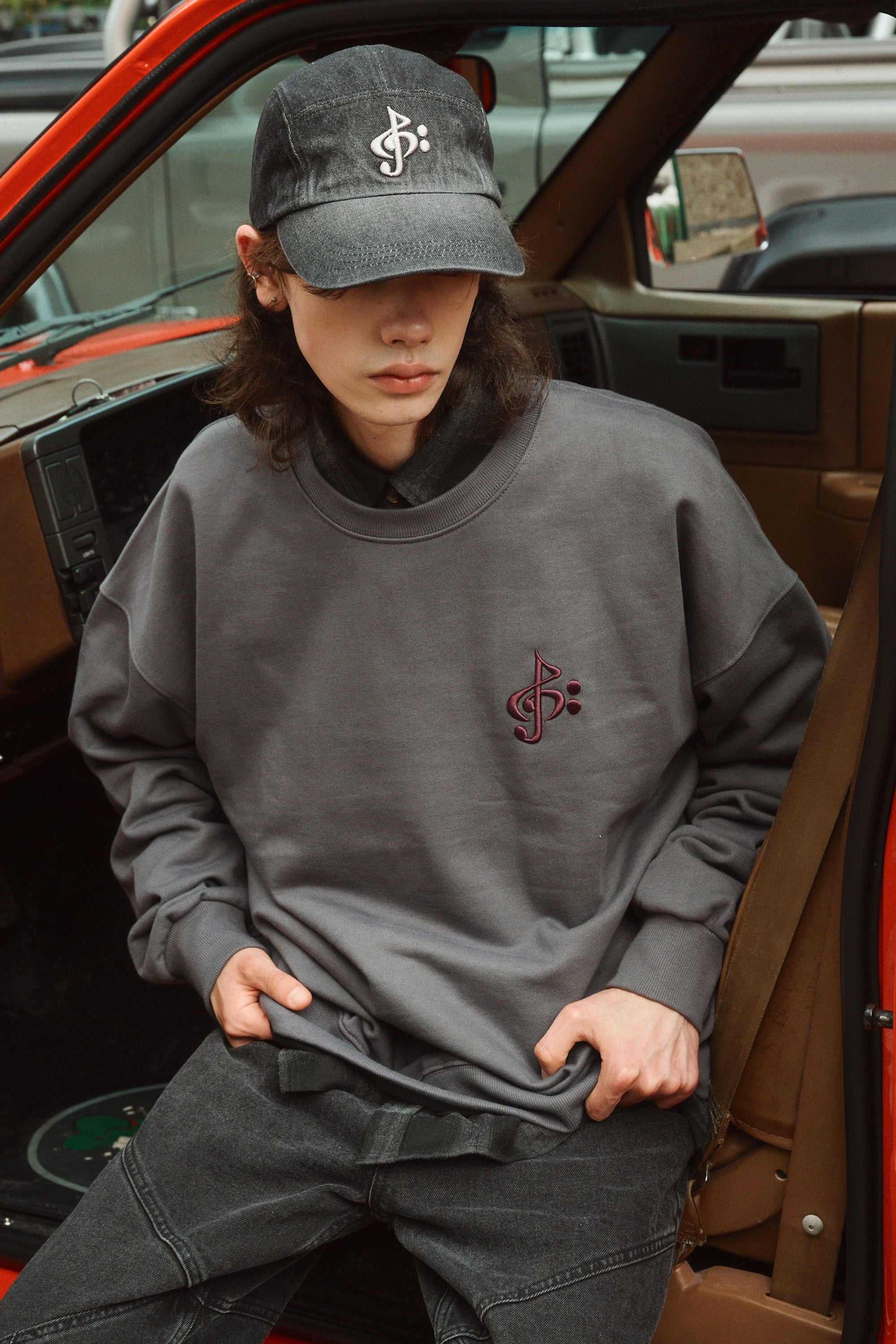 [2113 STUDIO] LOGO SWEAT TOP DARK GREY – SellerWork